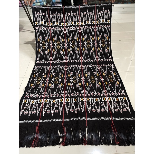 Jual Selimut tenun ikat rote dasar hitam | Shopee Indonesia