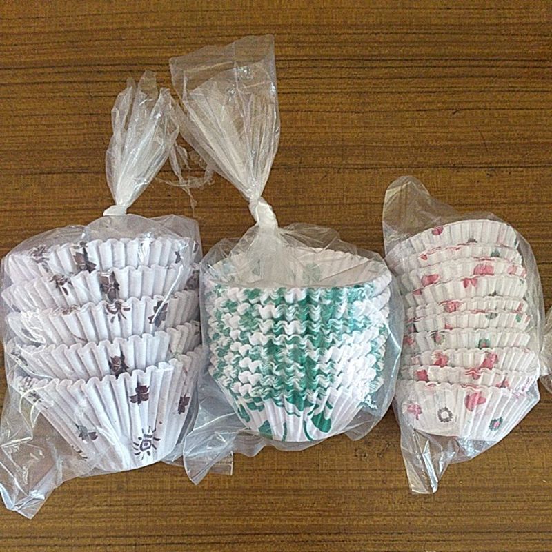 Jual eceran cup kue bolu kertas ukuran 7cm, 9,5cm dan 12,5cm | Shopee ...