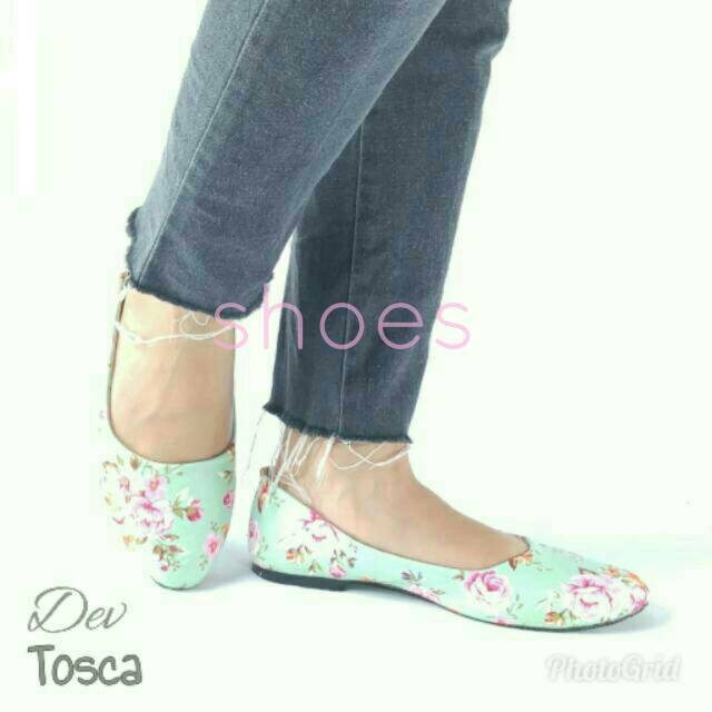 Jual SHOES DEV BUNGA TOSCA (1 kg = 3 Pasang) | Shopee Indonesia
