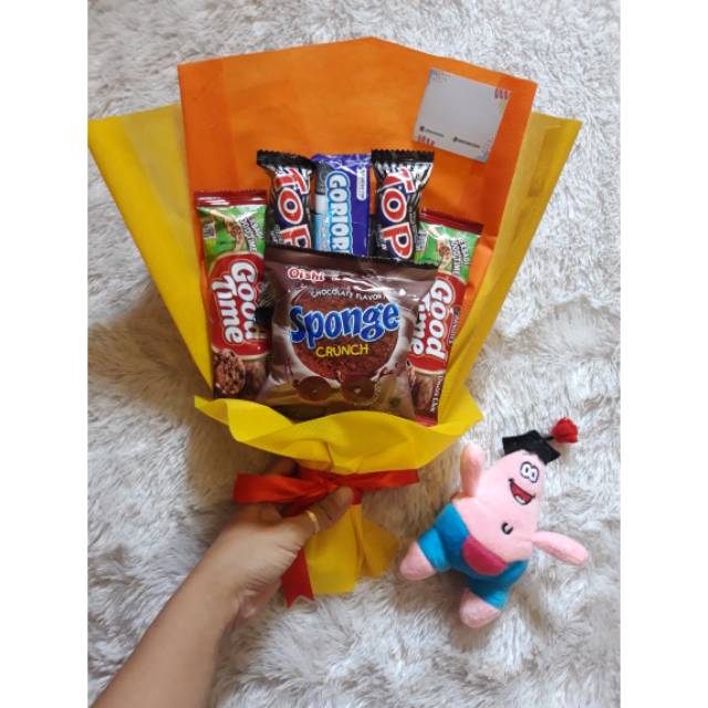 Jual Buket snack ukuran S / buket snack wisuda/ buket snack ultah ...