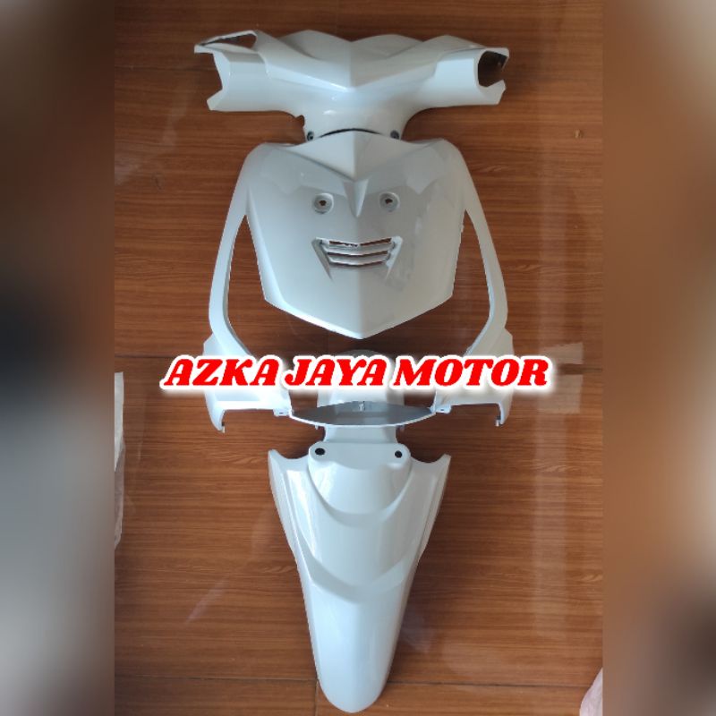 Jual Body Depan Beat Karbu warna Putih tahun 2012 ( batok depan ...