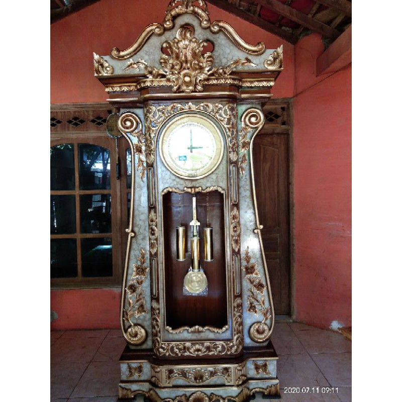 Jual Ready Stokk Lemari Jam Bagong Ukiran Kayu Jati Lemari Jam Lonceng ...