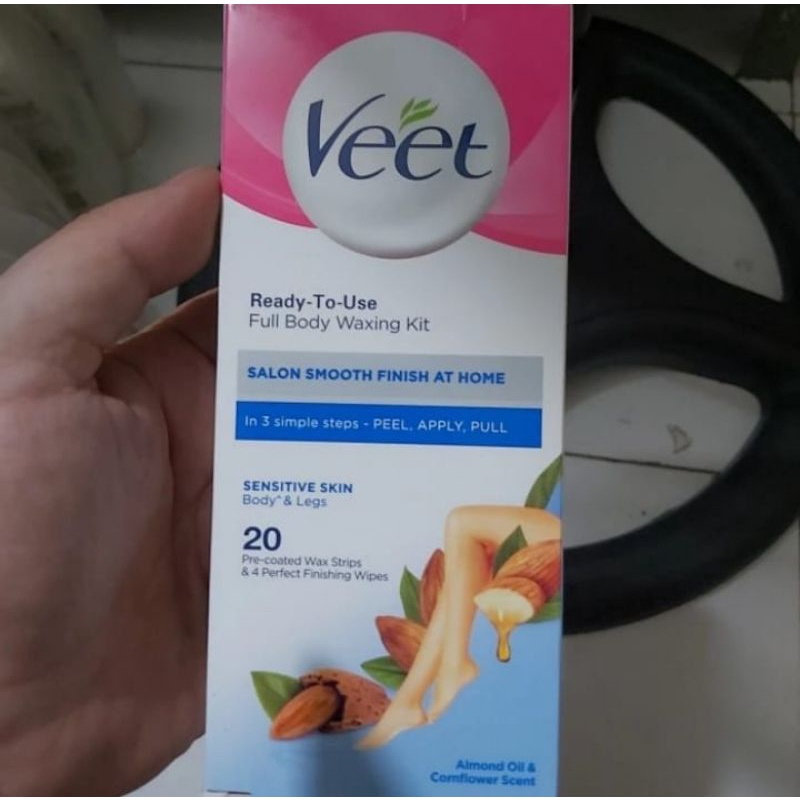 Jual Veet Full Body Waxing Kit Almond Oil 20 Strips | Shopee Indonesia