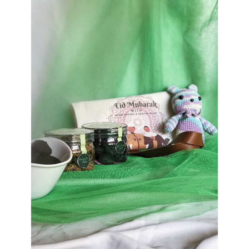 Jual Premium Hampers TINNY SET Nyam Cakery X Pesona Rajut | Shopee ...