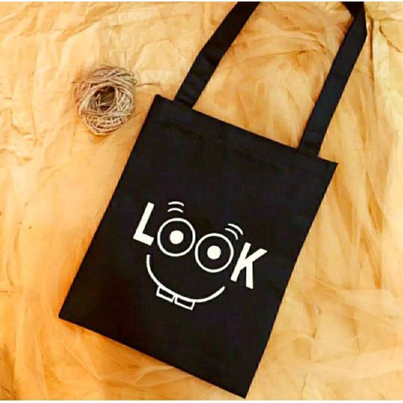 Jual KEYSTORE- TOTE BAG MOTIF TULISAN | Shopee Indonesia