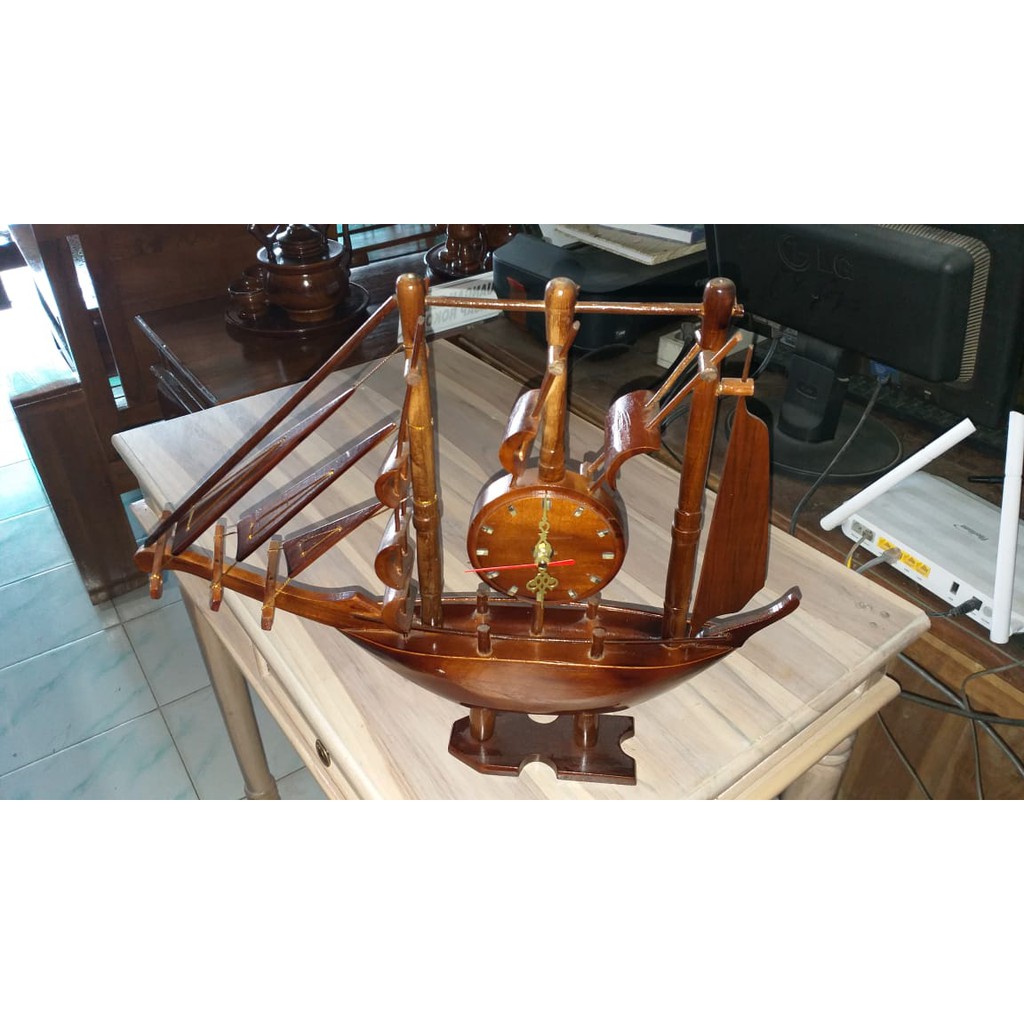 Jual Miniatur Kapal Layar Kayu Jati UD. Barep Jati jam kapal meja ...