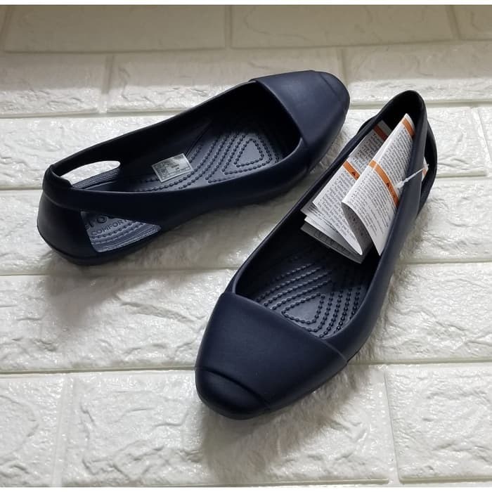 Jual Crocs / Crocs Wanita / Crocs Sienna / Flat Shoes / Sepatu Wanita ...