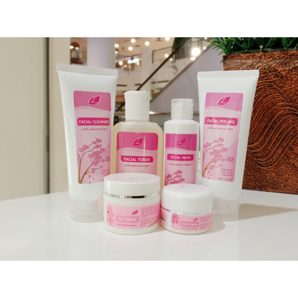 Jual Larissa Rangkaian Product Sakura Brightening | Shopee Indonesia