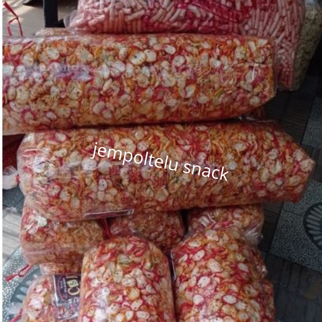 Jual KERUPUK SEBLAK 250 gram /SEBLAK KENCUR /KRUPUK JABLAY KRUPUK ...