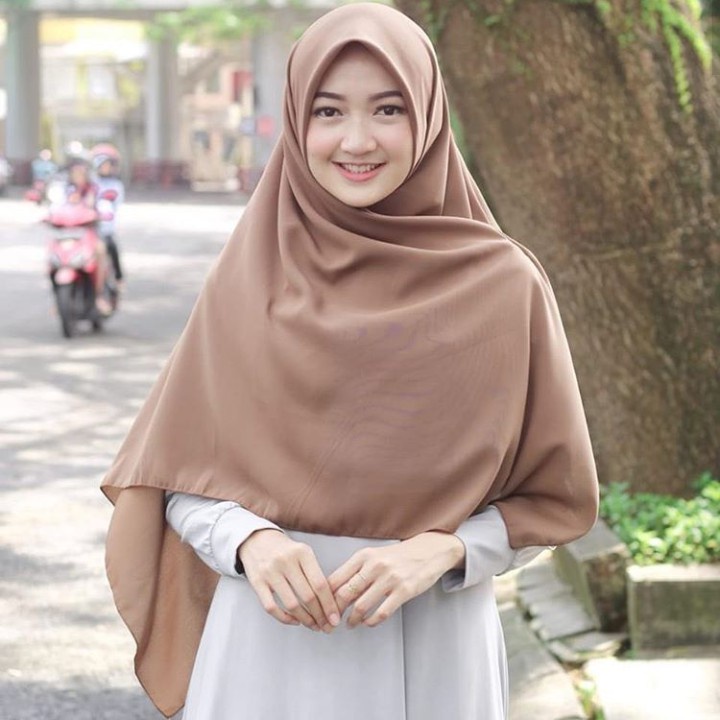Jual SEGI EMPAT WOLFIS 130 GRADA 58 TEBAL HIJAB SYARI SEGI 4 KERUDUNG ...