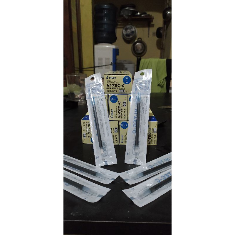 Jual Refill Pulpen Hi-Tech 0.30 Warna Biru dan Hitam Barokah | Shopee ...