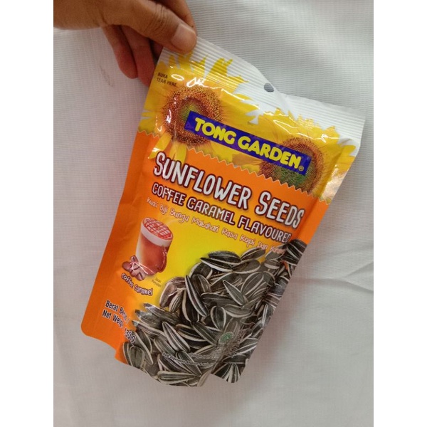 Jual Kuaci Tong Garden Sunflower Seeds Salted Dan Caramel 130g Shopee