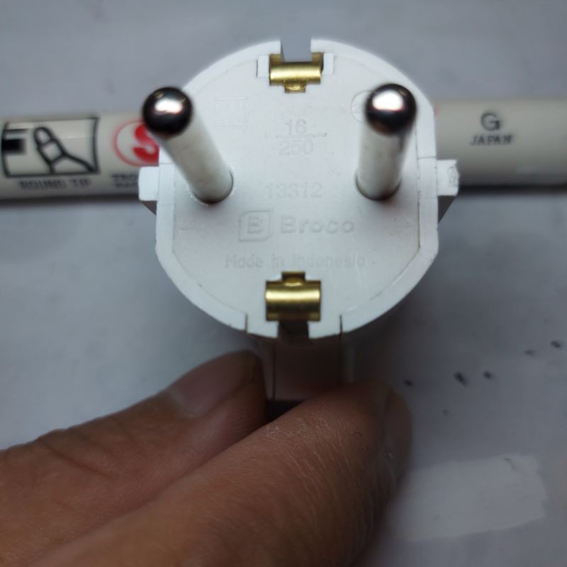 Jual Steker Arde L 13312/ Steker Arde Bulat L Plug Sideway PUTIH ...