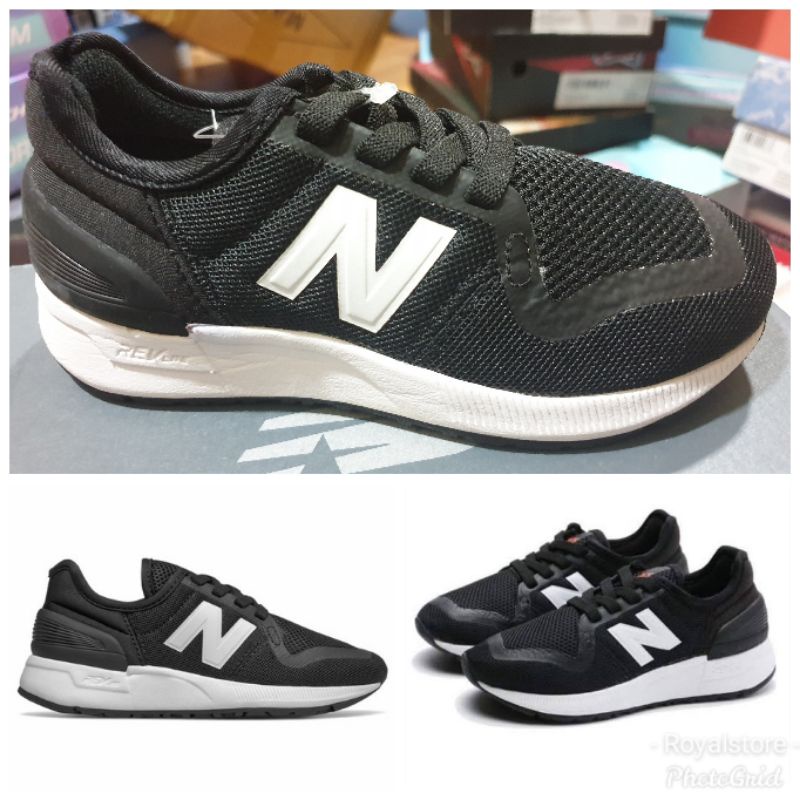 Jual NEW Balance Black Hitam YH247SA3 ORI STORE | Shopee Indonesia