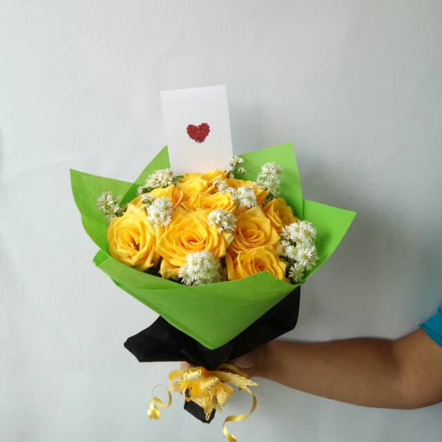 Jual Hand bouquet buket bunga mawar kuning asli bucket wisuda hadiah ...