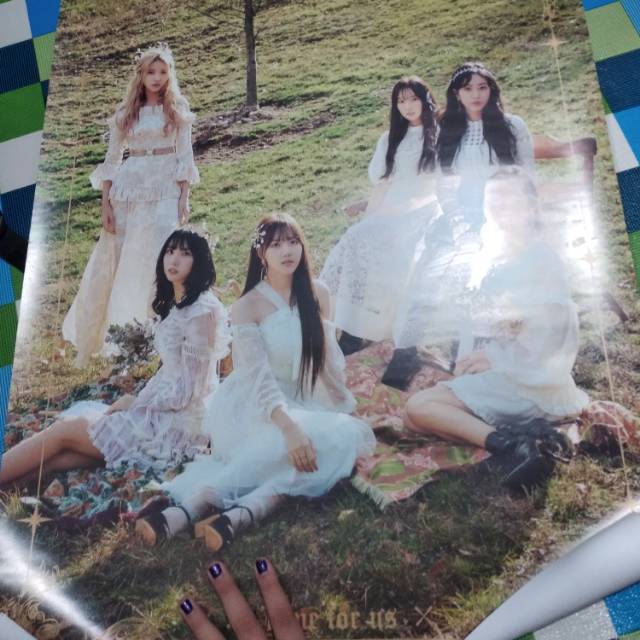 Jual Poster Official Gfriend Sunrise Daybreak | Shopee Indonesia