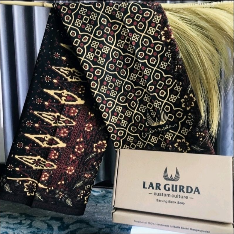Jual SARUNG BATIK LAR GURDA INDONESIA BATIK TRADISIONAL AH92 | Shopee ...