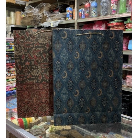 Jual paper bag batik xl biru / hitam | Shopee Indonesia