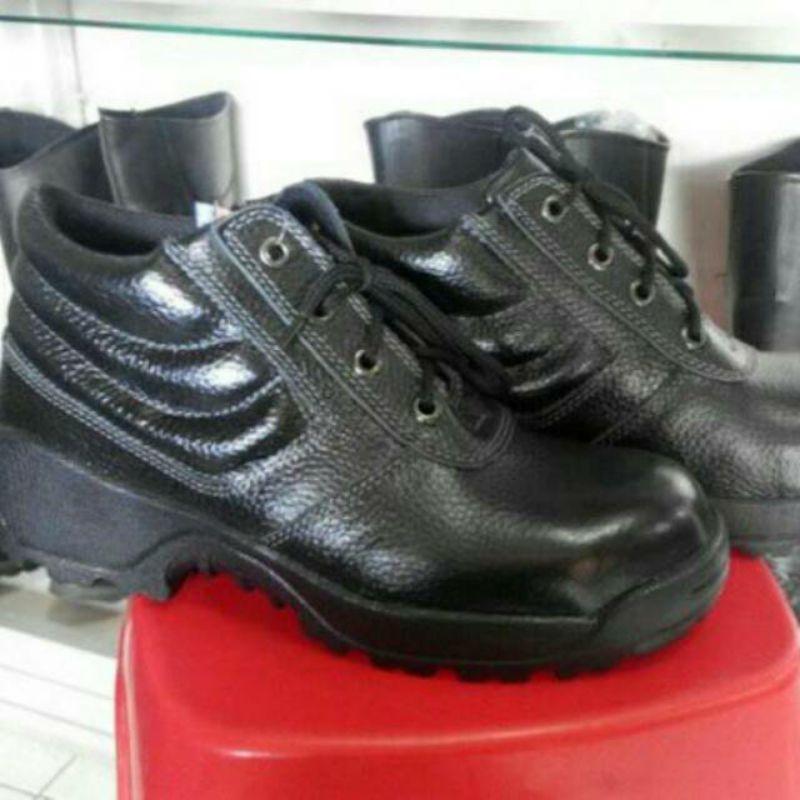 Jual SNI Sepatu safety boot handymen tipe 329 kulit asli kualitas ...