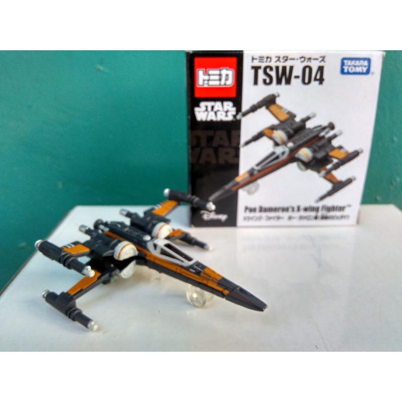 Jual Tomica Star Wars TSW-04 Poe Dameron's X-wing Fighter pesawat harga murah | Shopee Indonesia