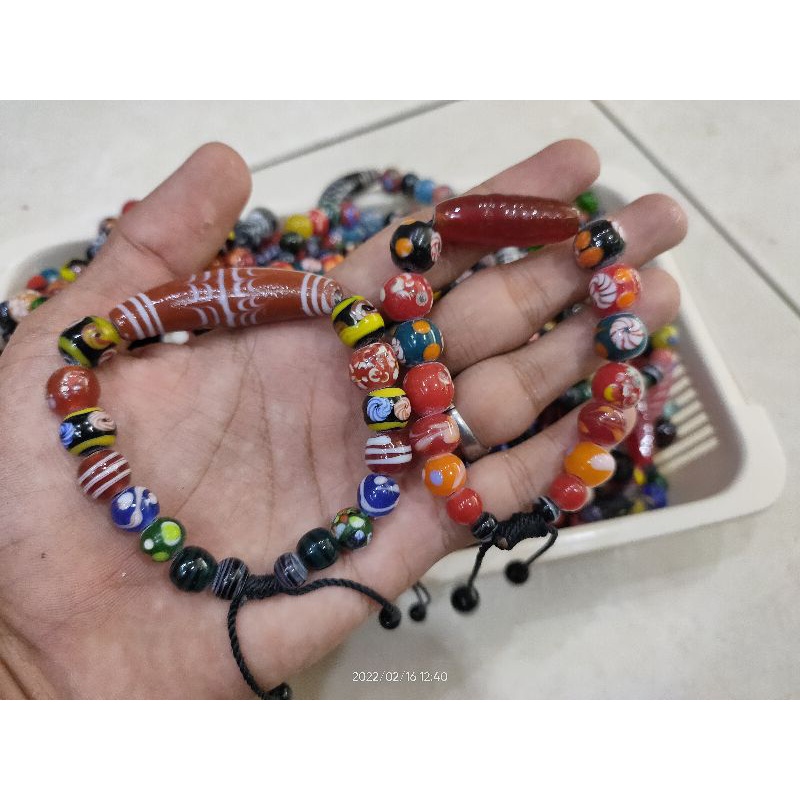 Jual GROSIR Gelang Manik Dayak Plat khas Kalimantan / Gelang Etnik Batu ...