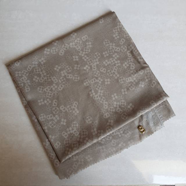 Jual Buttonscarves Monogram Scrambled (edisi anniversary) | Shopee ...
