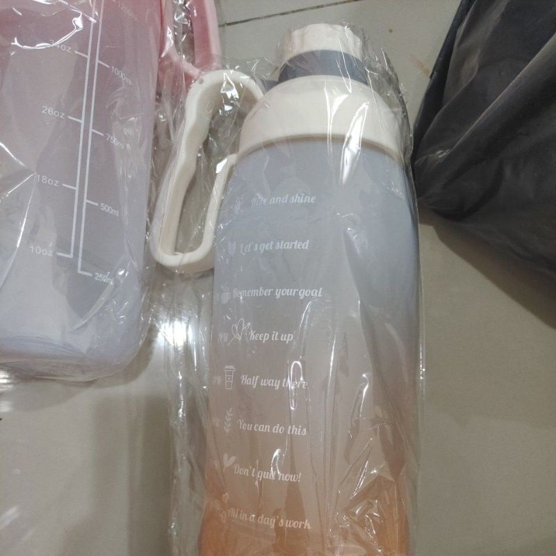 Jual botol motivasi 1800 ml | Shopee Indonesia