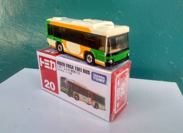 Jual Tomica No 20 Isuzu Erga Toei bus diecast miniatur bis Takara Tomy ...