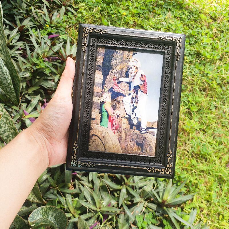 Jual BINGKAI FRAME FOTO FIGURA PIGURA 4R HITAM EMAS | Shopee Indonesia
