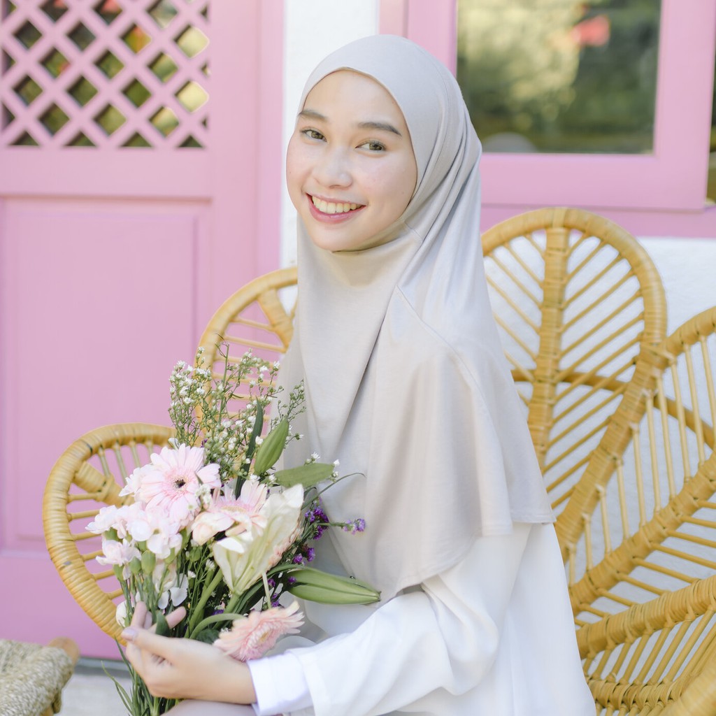 Jual Lozy Hijab - Alma Instan ( Hijab Sport Instan Rayon ) | Shopee ...