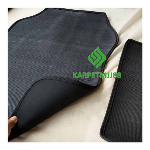 Jual Karpet Karet Mobil Suzuki JIMNY 2020/2021 Black Tipe Jahit ...
