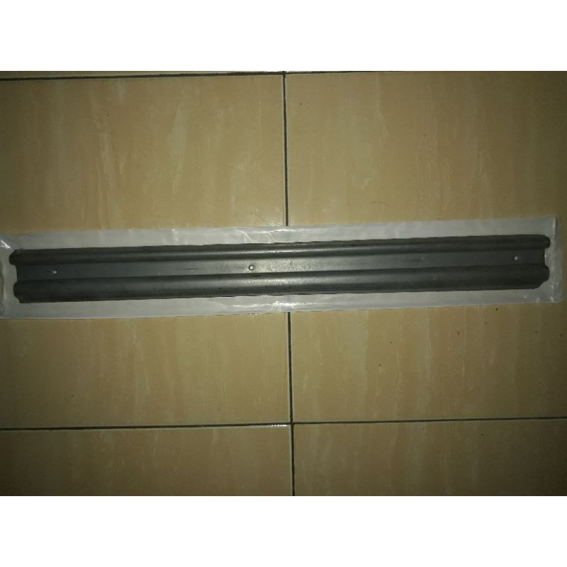 Jual PENJEPIT KARPET KIJANG CAPSUL KF60 7K BAGIAN TENGGAH RH KANAN ...