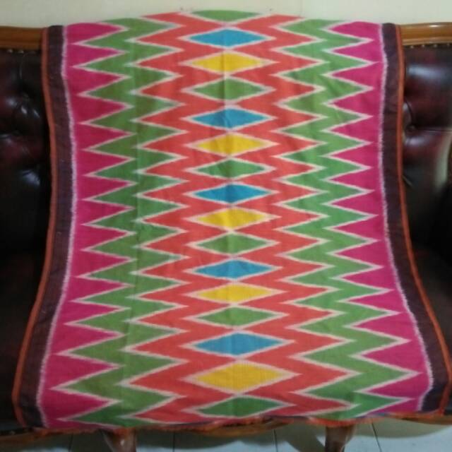 Jual Kain Tenun Motif Rangrang | Shopee Indonesia