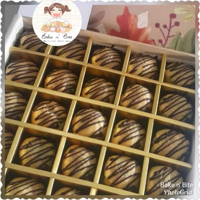 Jual Mini custard puffs/mini kue soes chocolate flavor - medium (25 pcs ...