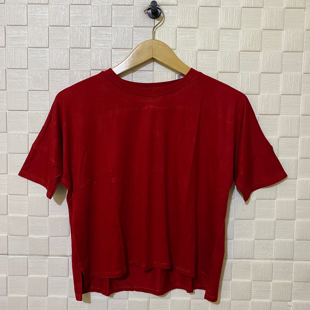 Jual atasan kaos oversize polos crop lengan pendek wanita/kaos crop ... Jual atasan kaos oversize polos crop lengan pendek wanita/kaos crop ...