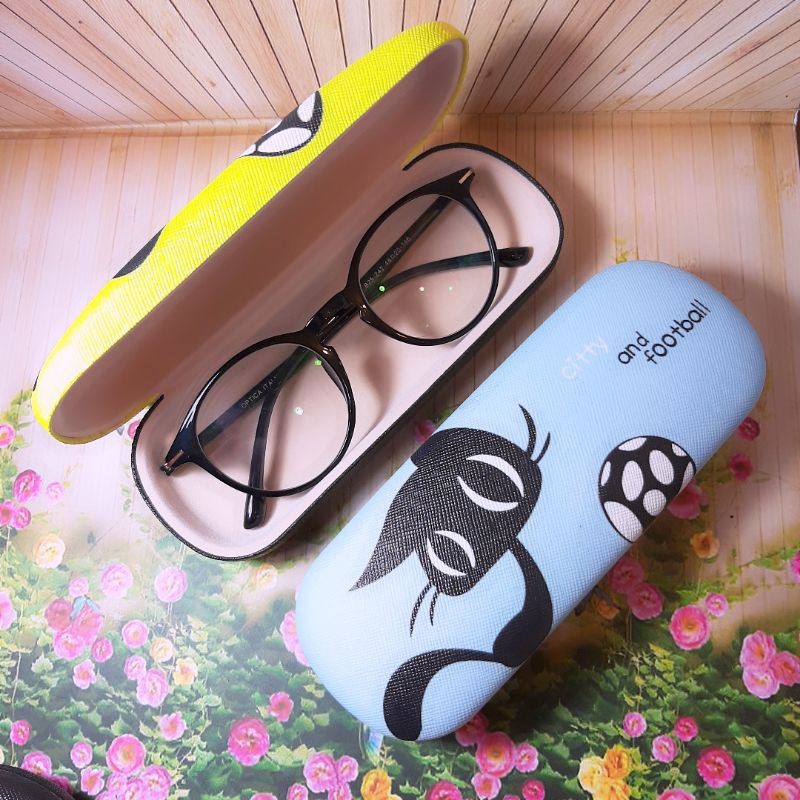 Jual D107!! TEMPAT KACAMATA EKSKLUSIF/ HARDCASE/ TEMPAT KACAMATA MOTIF ...