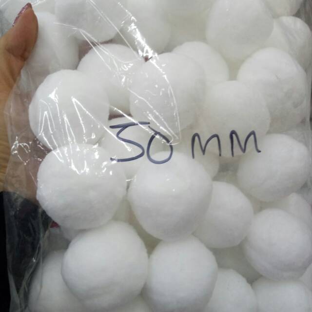 Jual pom pom putih 50 mm ato 5 cm bahan craft | Shopee Indonesia