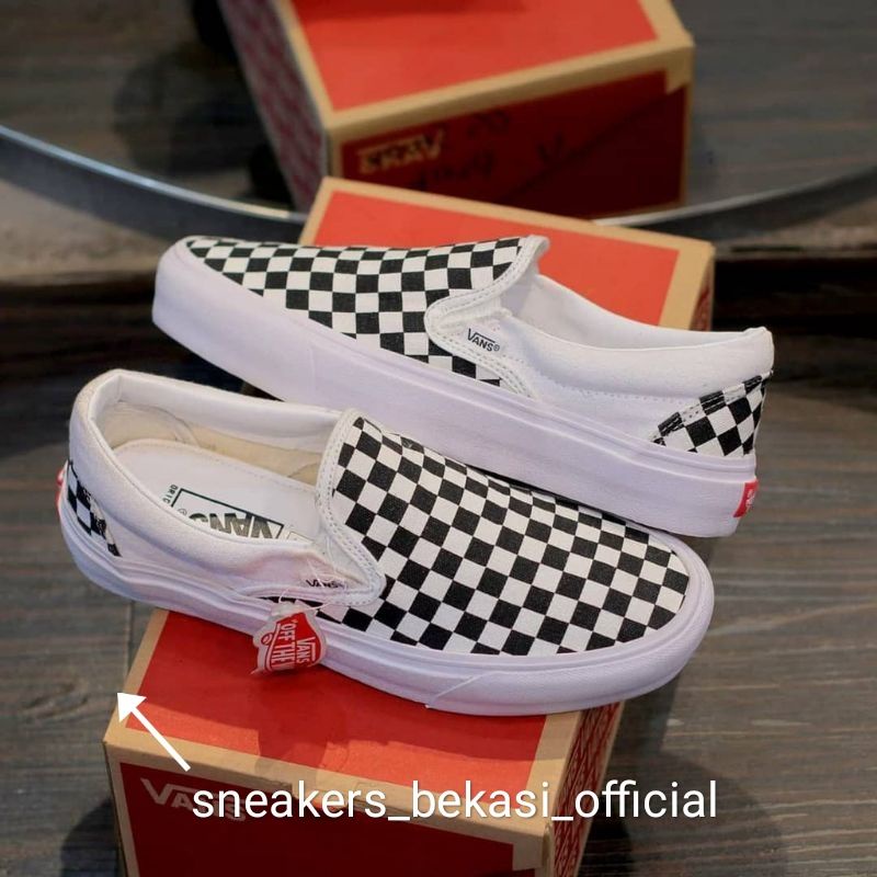 Jual SEPATU VANS CATUR VANS CHEKERBOARD SLIP ON SEPATU WANITA DAN PRIA ...