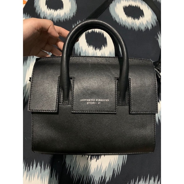 Jual Aesthetic Pleasure Mini Isolation Doff Bag [SOLD] | Shopee Indonesia