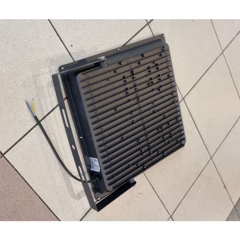 Jual lampu tembak led 500watt 500 watt sorot 500w flood light 500 w body tebal 220volt | Shopee ...