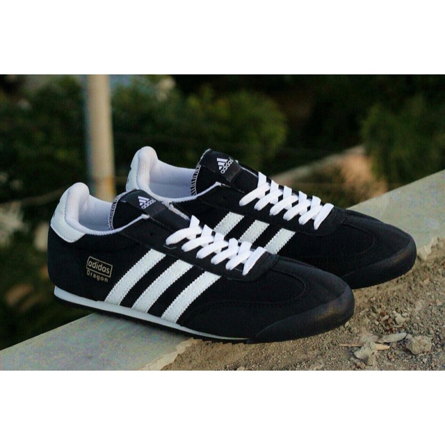 Jual Adidas Harga Sepatu Asli Terlengkap & Harga Terbaru Juni 2026 ...