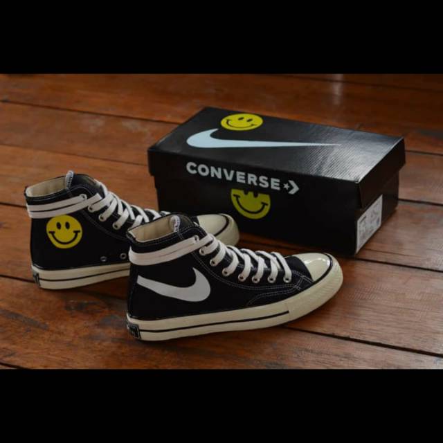 Jual CONVERSE 70S LIST NIKE AND SMILE | Shopee Indonesia