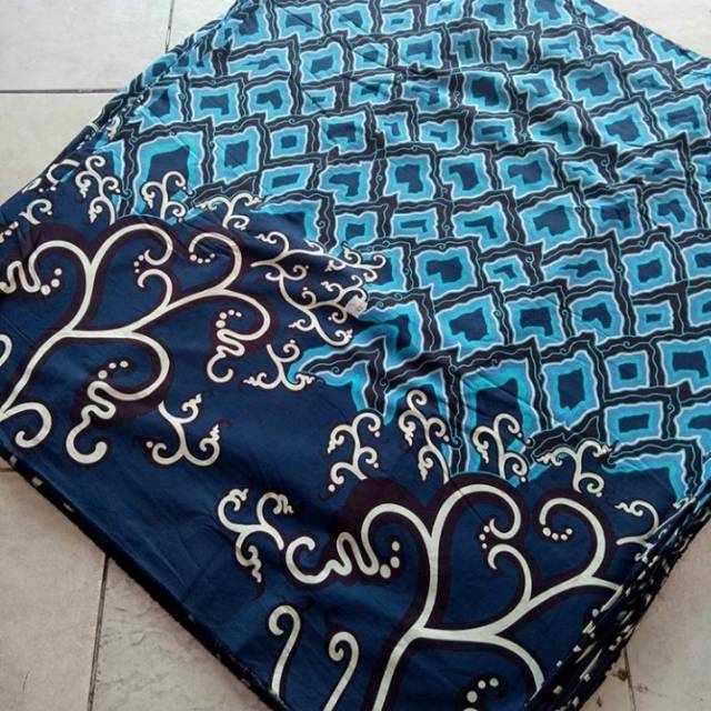 Jual kain batik solo motif wajik biru ( Katun Primissima ) | Shopee ...