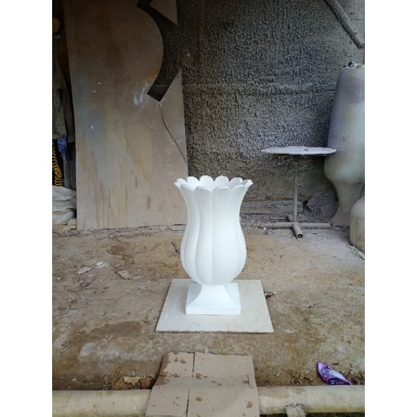 Jual vas bunga fiber tinggi 60cm diameter 35cm | Shopee Indonesia