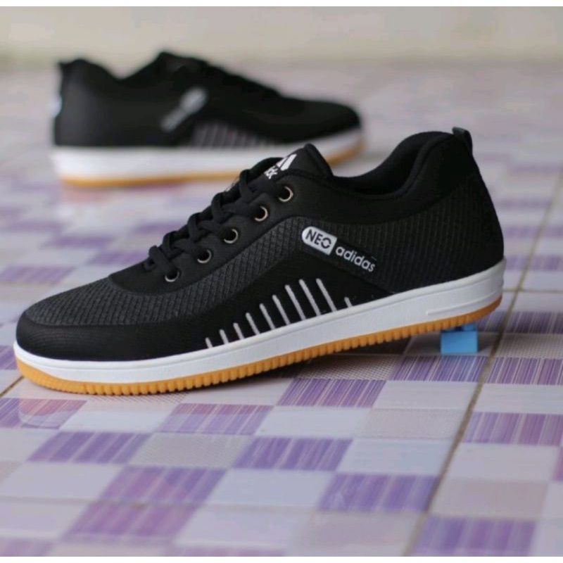 Jual Sepatu Sneakers Pria Wanita Termurah Dan Terlaris | Shopee Indonesia