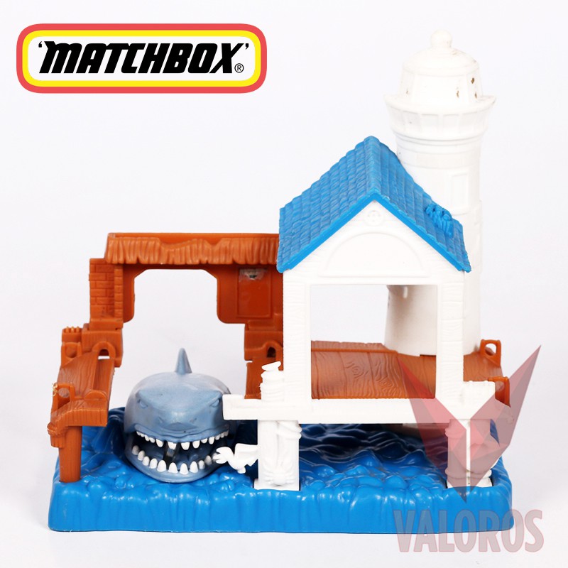 Jual Matchbox Shark Pier Playset Diecast Diorama | Shopee Indonesia