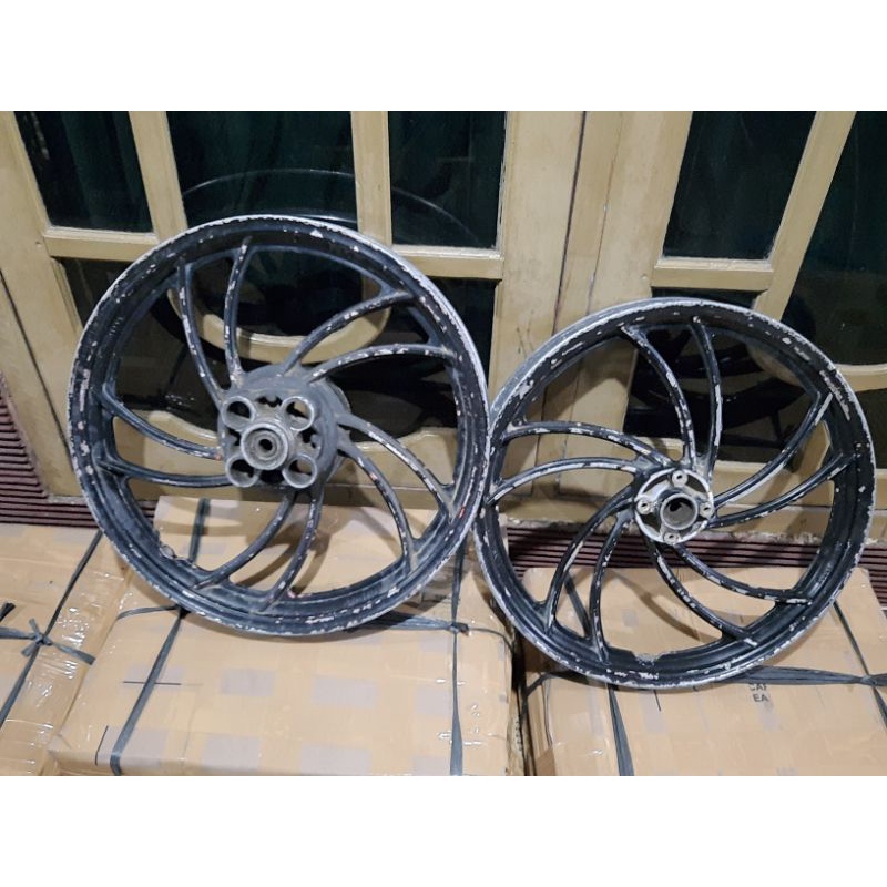 Jual VELG RACING ENKEI YAMAHA RD125 ORIGINAL PNP RXZ | Shopee Indonesia