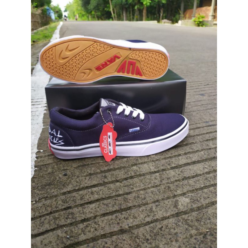 Jual sepatu vans biru dongker | Shopee Indonesia