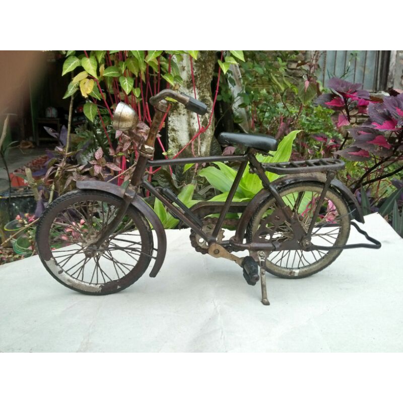 Jual miniatur sepeda ontel lawas bahan besi | Shopee Indonesia