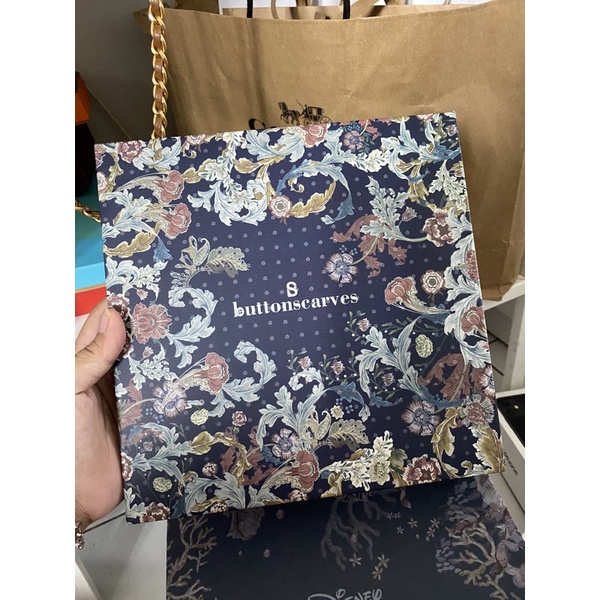 Jual Box Buttonscarves ( HANYA BOXNYA ) | Shopee Indonesia